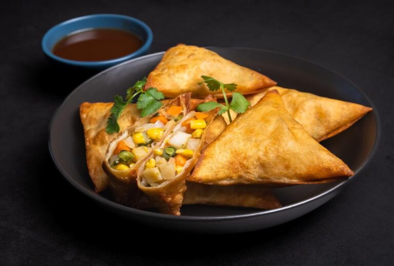 Golden Samosa – Golden Samosa